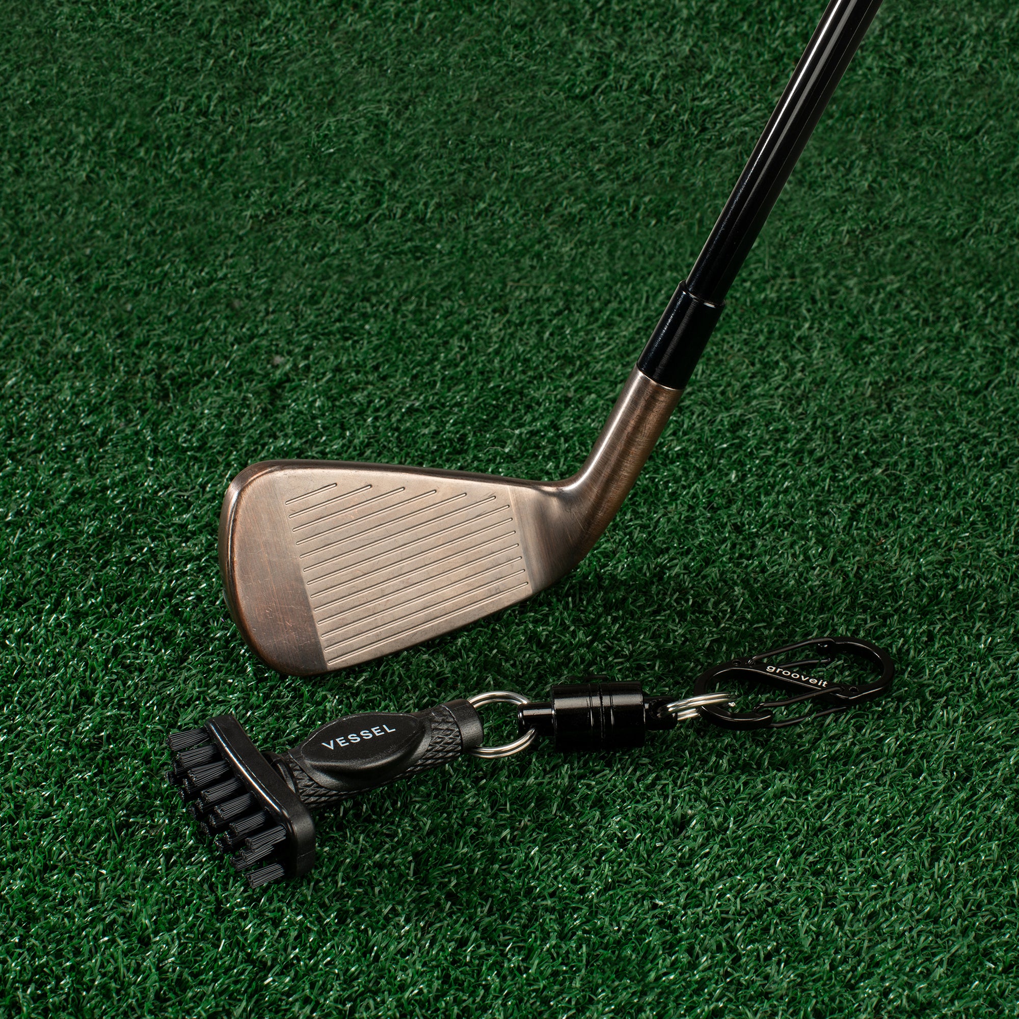 VESSEL x GrooveIt MiniG Brush | Golf Accessories